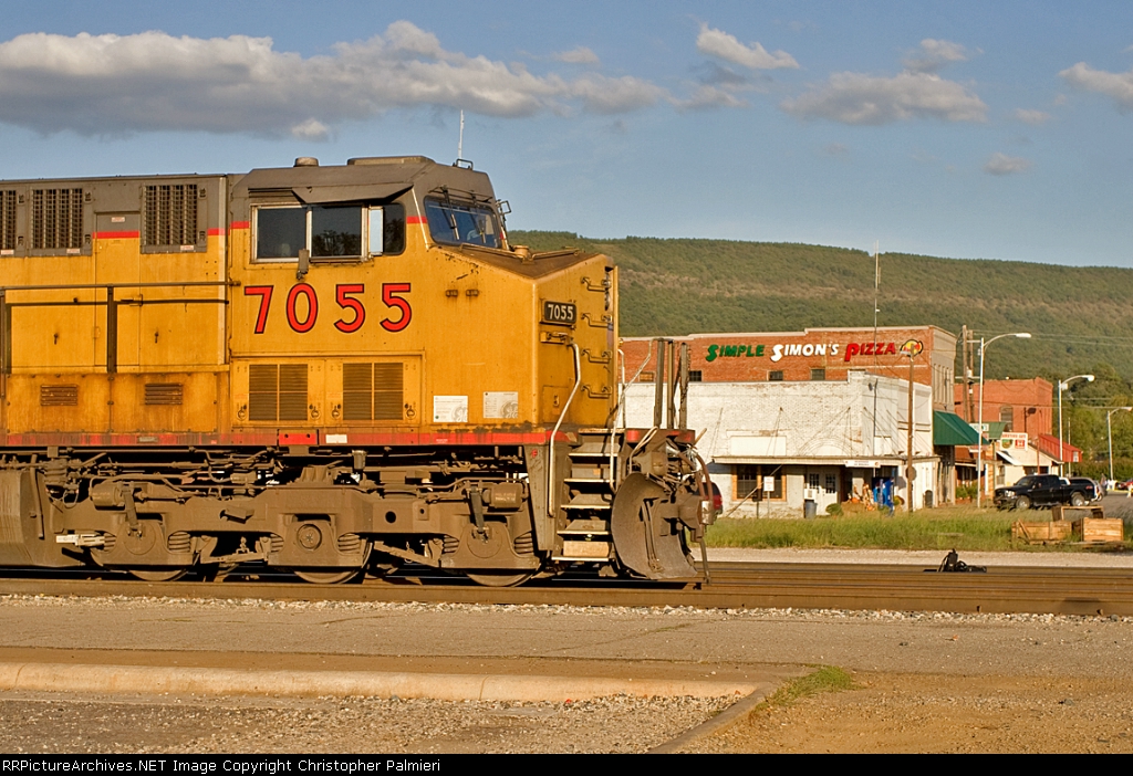 UP 7055 - Rear DPU on KCS C-WEKC-02